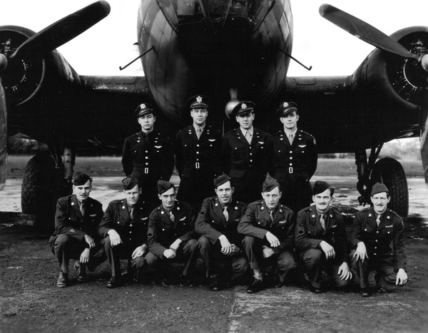 384th During WWII / 547th Bomb Squadron (Heavy) / Roger C Smith Crew ...
